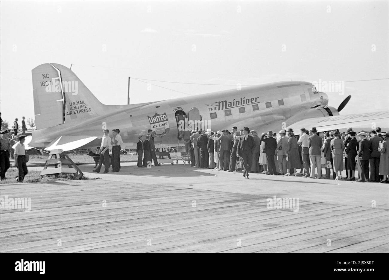 The mainliner hi-res stock photography and images - Alamy