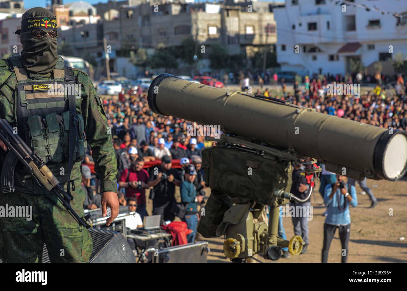 Gaza, Palestine. 18th May, 2022. Palestinian fighter of Al-Quds ...