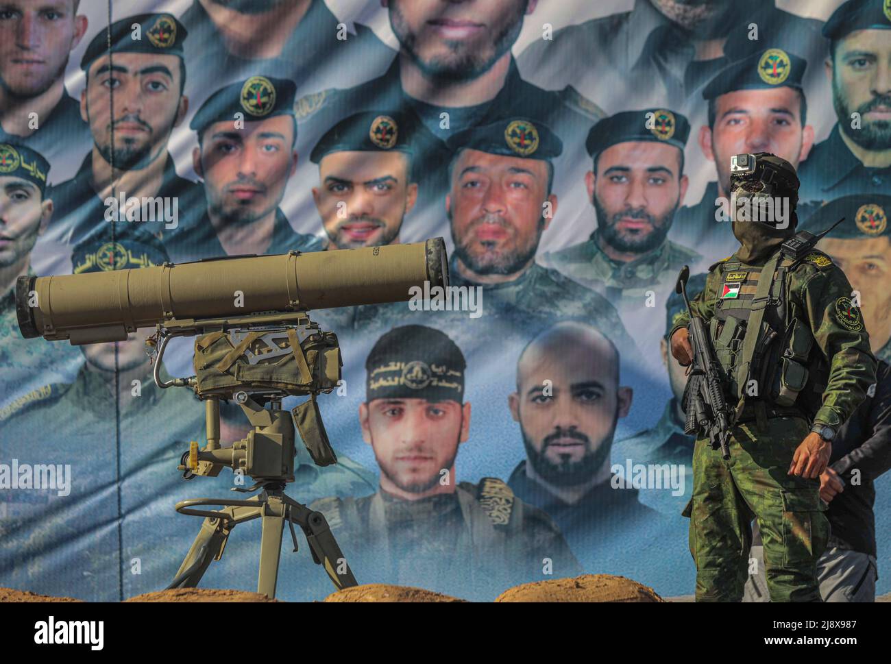 Gaza, Palestine. 18th May, 2022. Palestinian fighter of Al-Quds ...