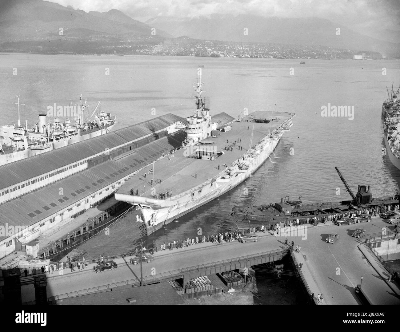 1940s hmcs warrior hi-res stock photography and images - Alamy