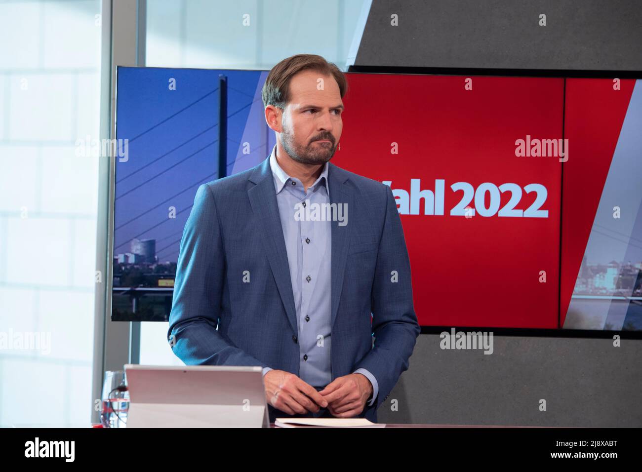 Henrik HUEBSCHEN HÃ bschen moderator WDR projections and statements in ...