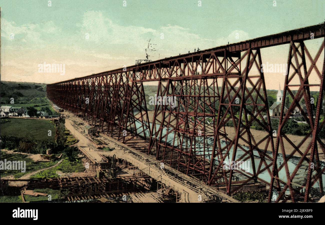 1910s trestle bridge hi-res stock photography and images - Alamy