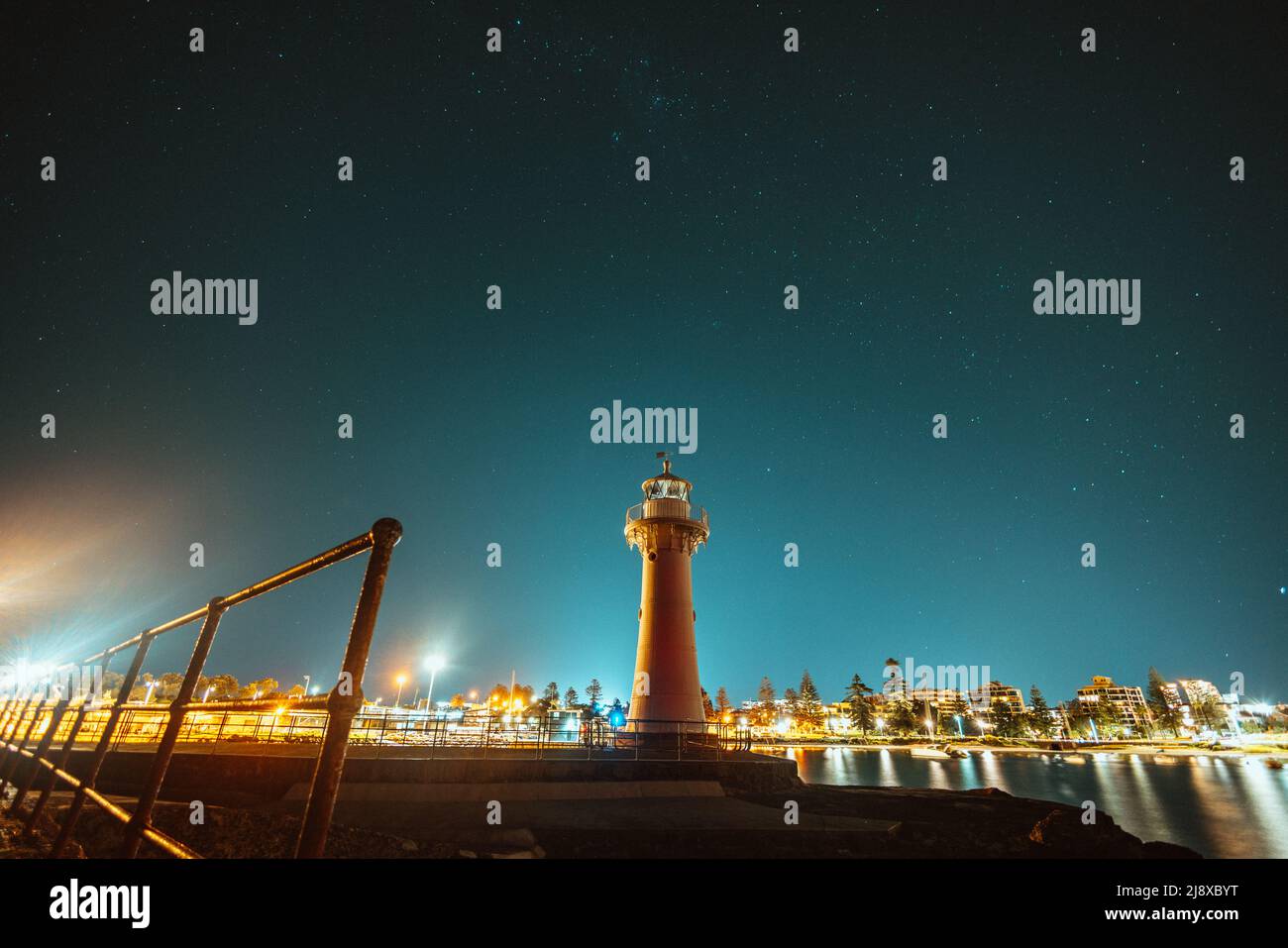 Wollongong Lighthouse at night with a starry sky Stock Photo - Alamy