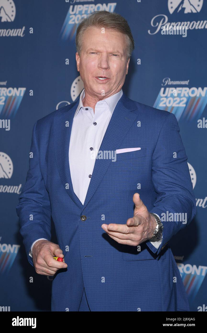 Phil Simms attends the Paramount Upfront 2002 Post Party blue carpet in ...