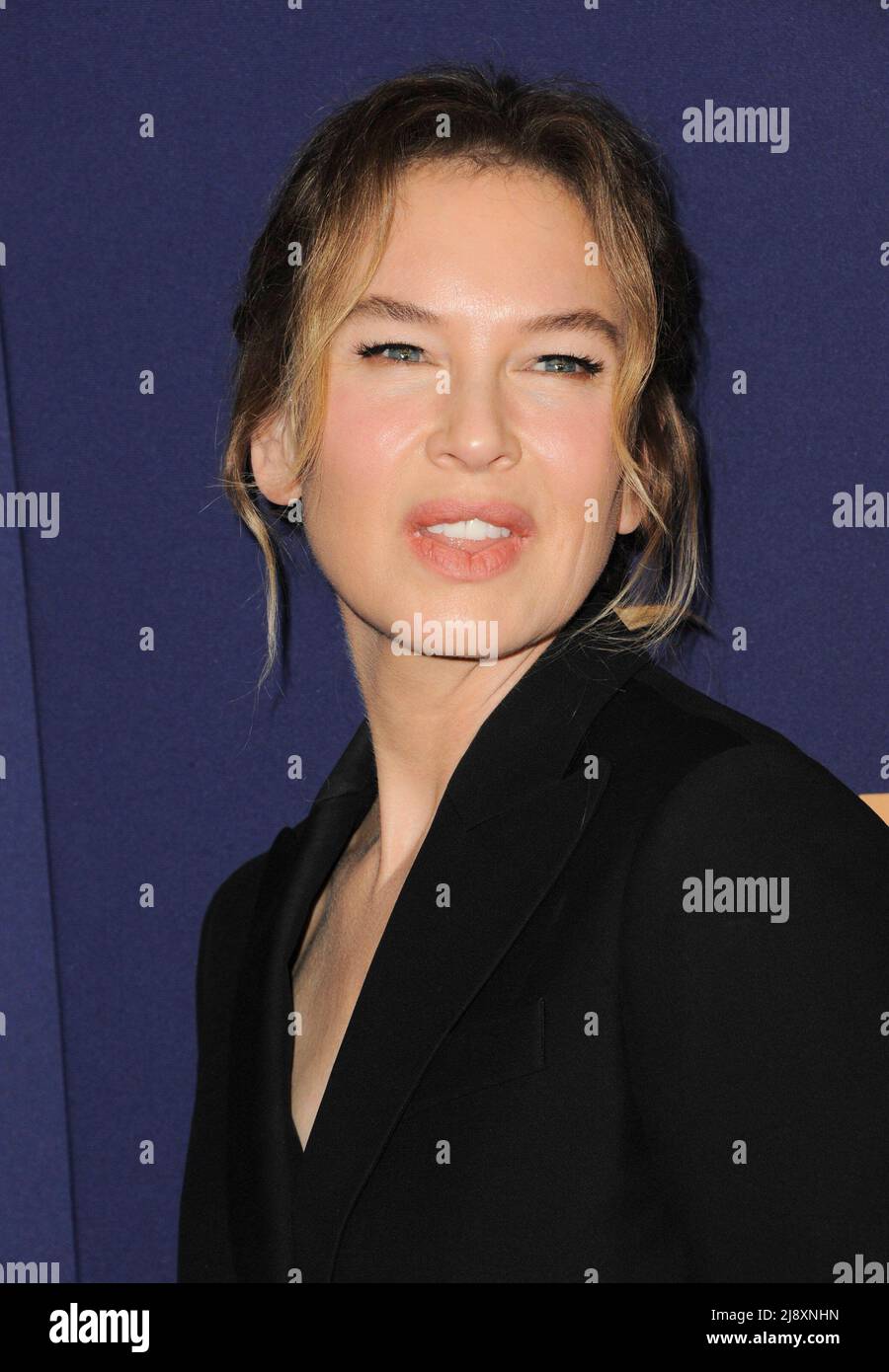Los Angeles, CA. 18th May, 2022. Renee Zellweger at arrivals for THE ...