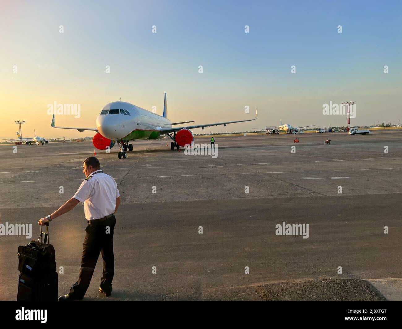 Flight attendants plane hi-res stock photography and images - Alamy