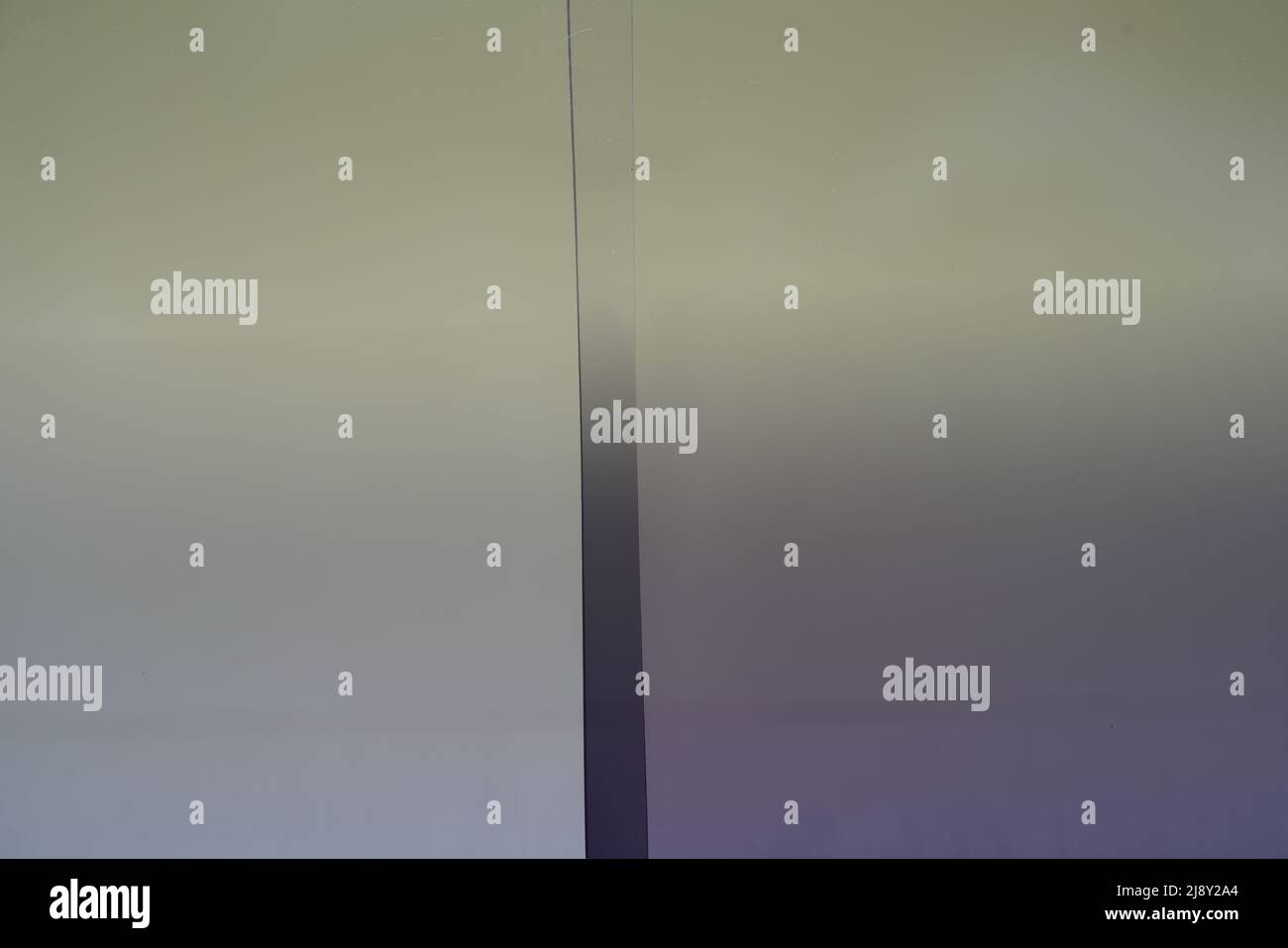 Graduated purple to blue background hi-res stock photography and images ...