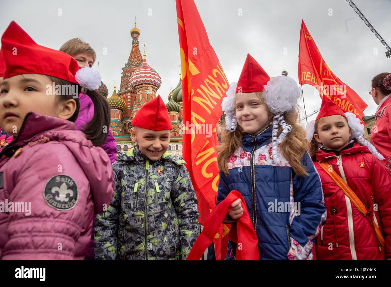 Moscow, Russia. 21st May, 2017. Children attend the official ceremony ...