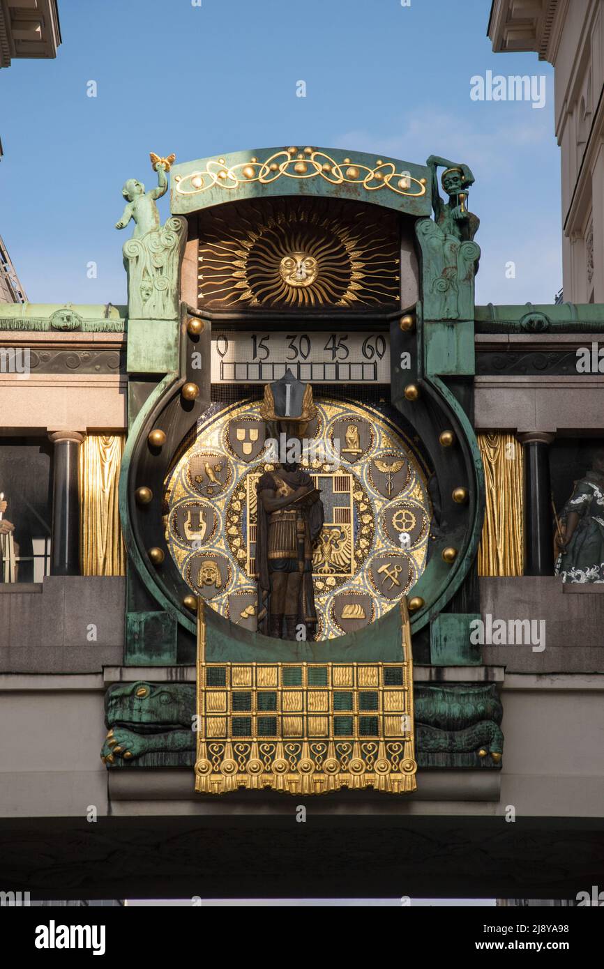 Der Anker (The Anchor Clock), Hohen Markt, Vienna, Austria Stock Photo ...