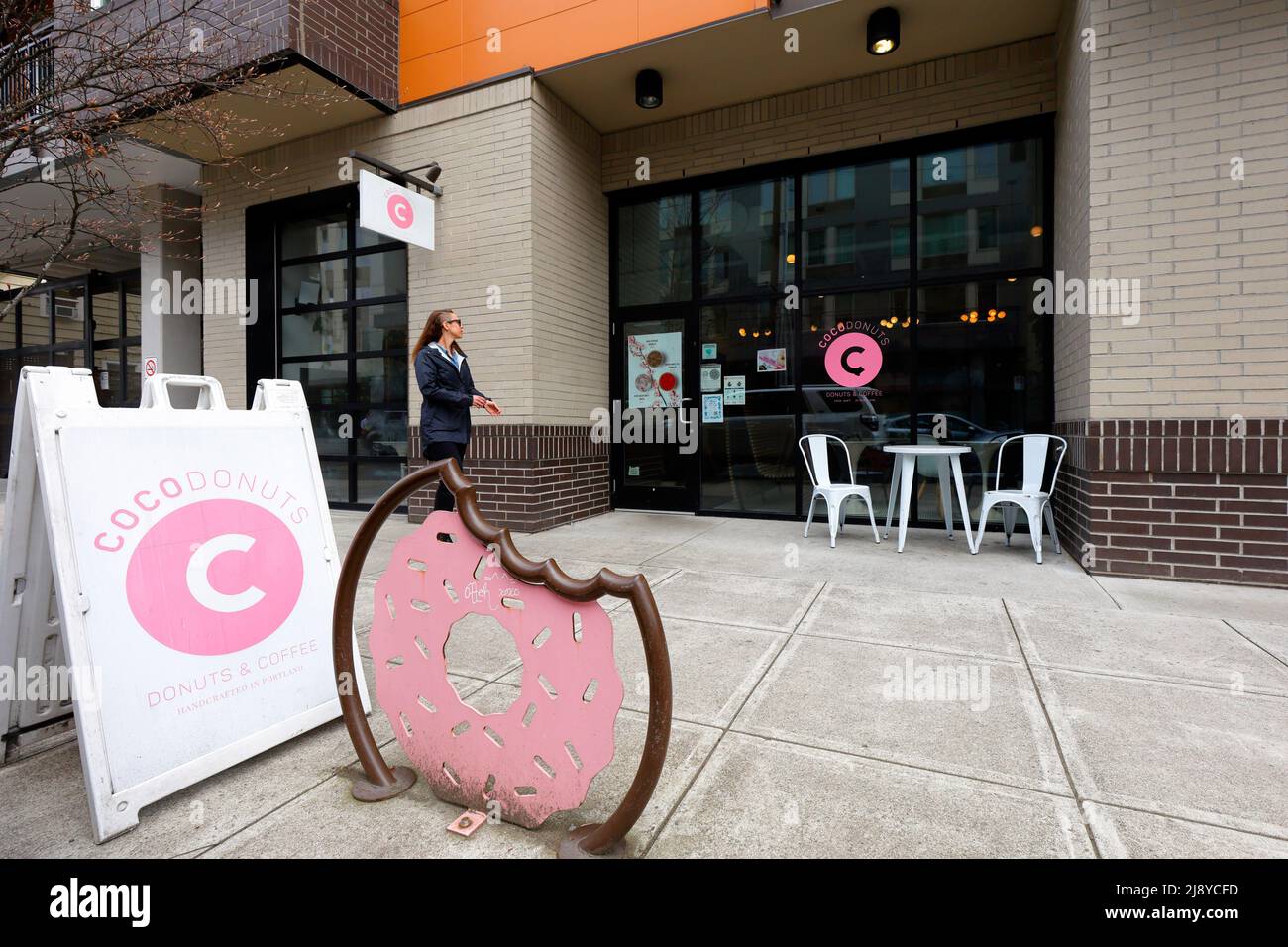 Donut bike rack hi-res stock photography and images - Alamy