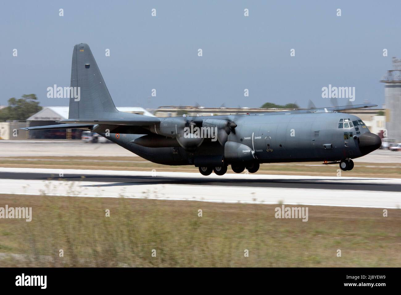 Raf lockheed c130 hercules hi-res stock photography and images - Alamy