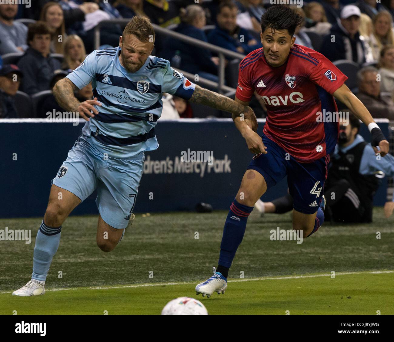 Dallas defender marco farfan hi-res stock photography and images - Alamy