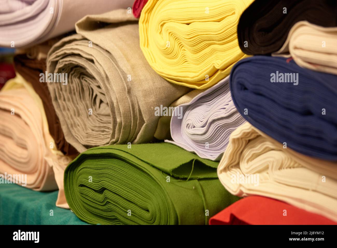 Fold clothes hi-res stock photography and images - Alamy