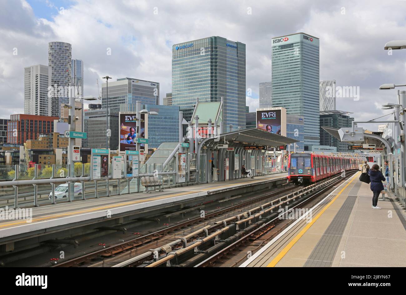 Docklands light railwar hi-res stock photography and images - Alamy