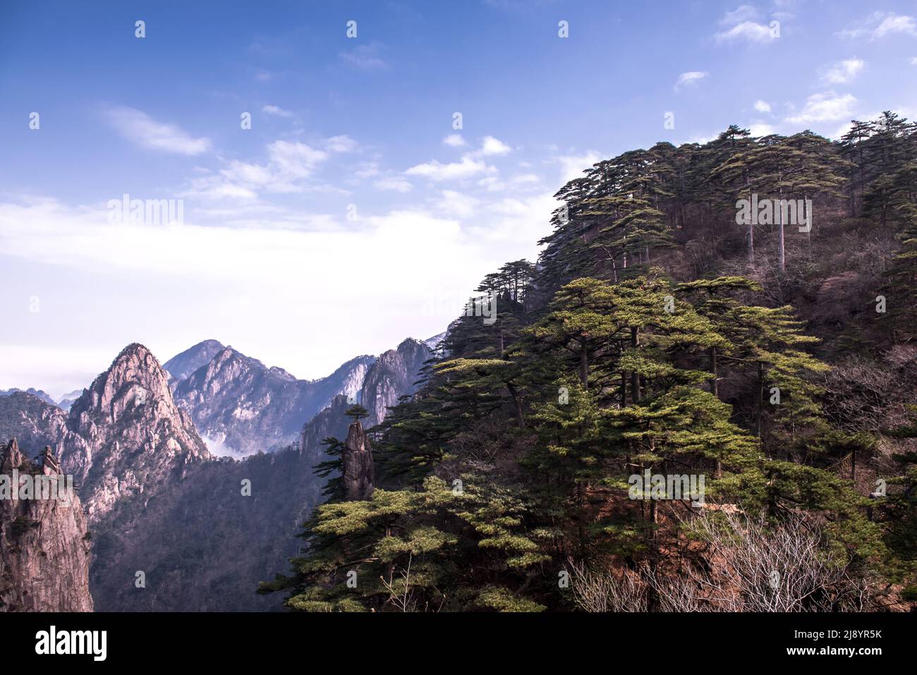 Wonderful and curious sea of clouds at beautiful Huangshan mountain landscape in China Stock ...