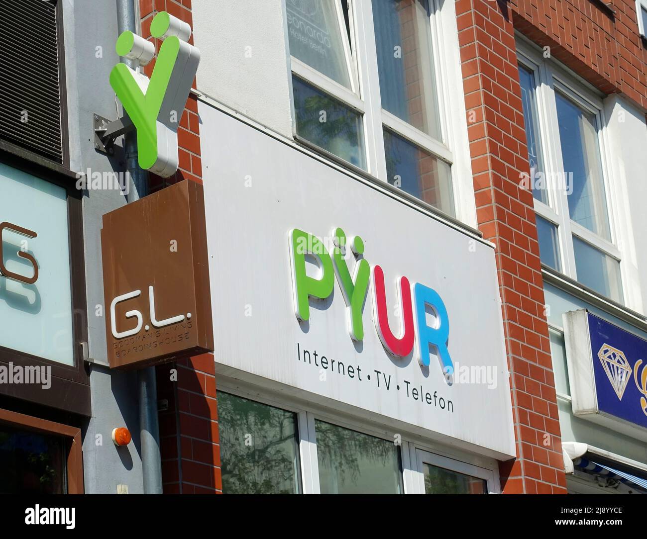 Pyur logo hi-res stock photography and images - Alamy