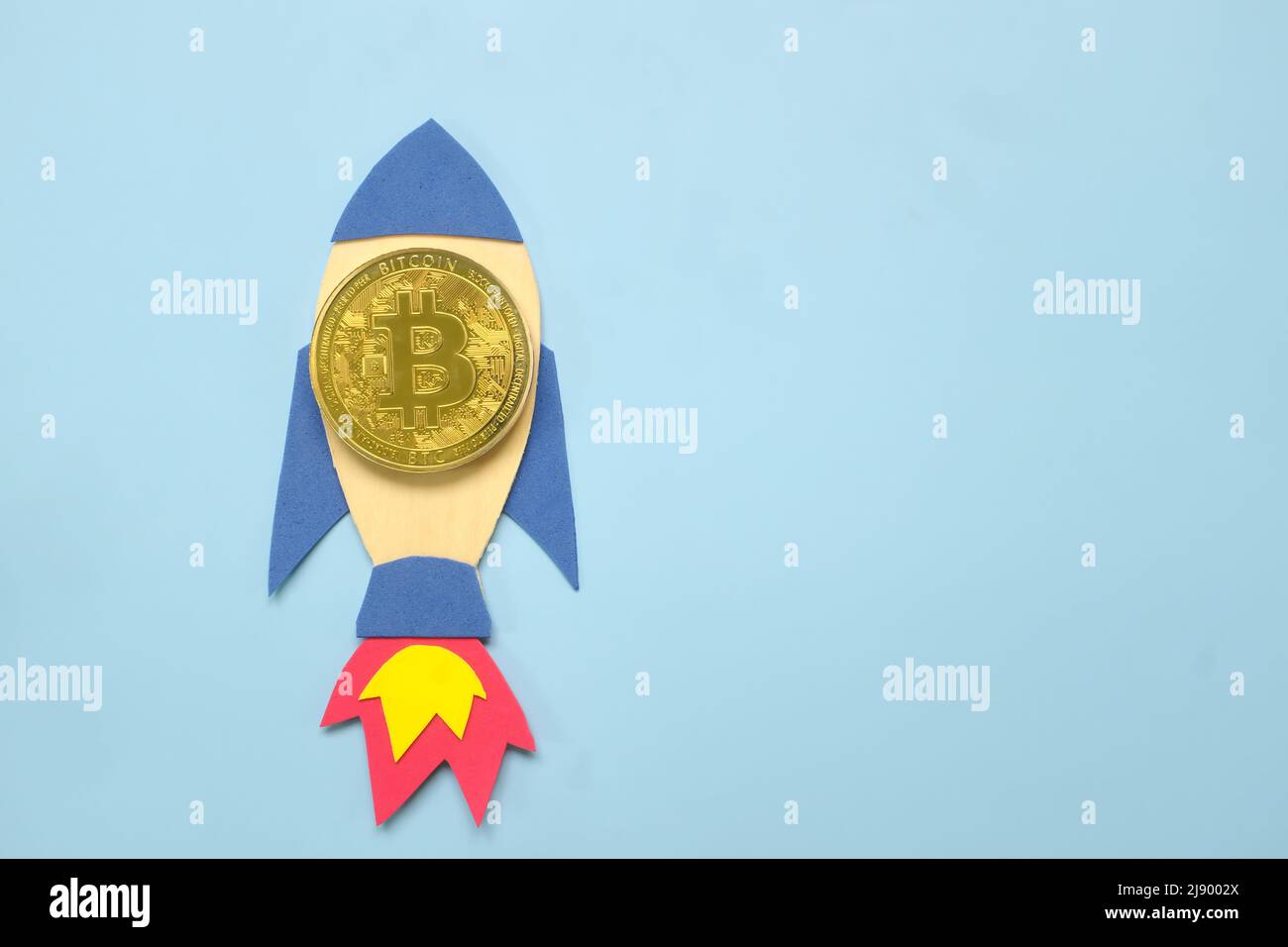 Cryptocurrency rocket hi-res stock photography and images - Alamy