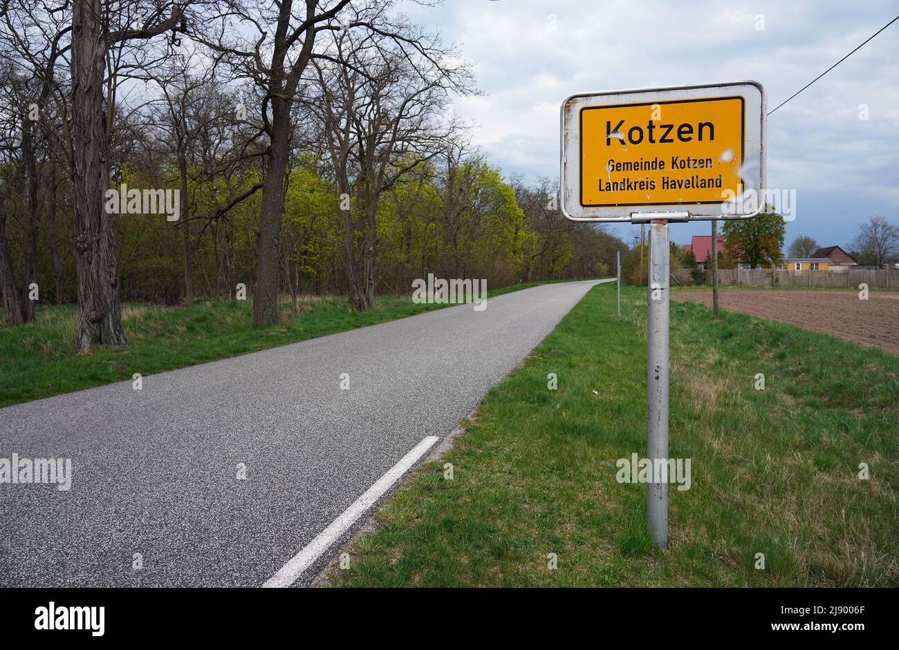 Kotzen, Germany. 27th Apr, 2022. The entrance sign of the village ...