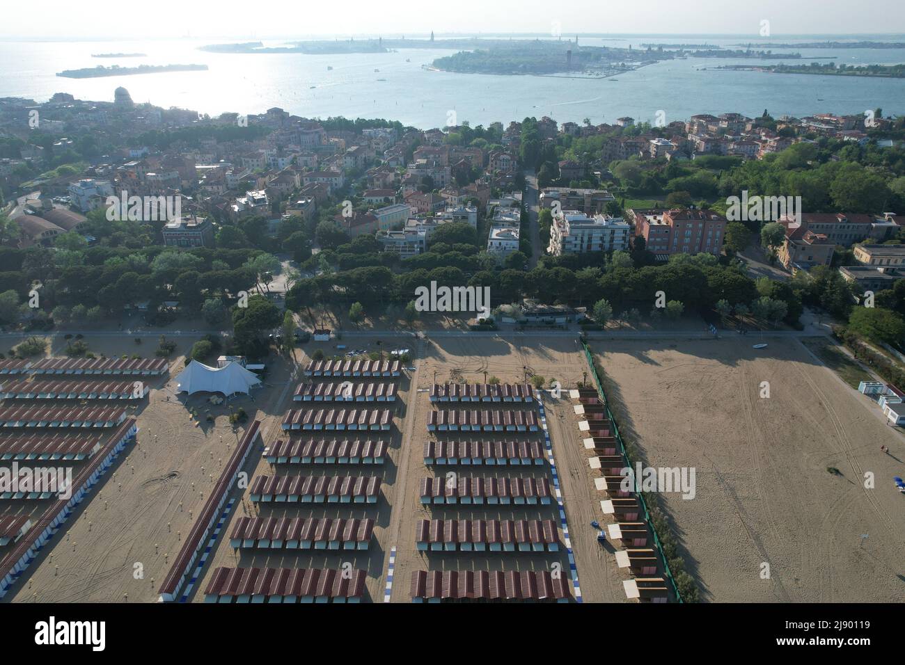 Lido di spiaggia hi-res stock photography and images - Alamy