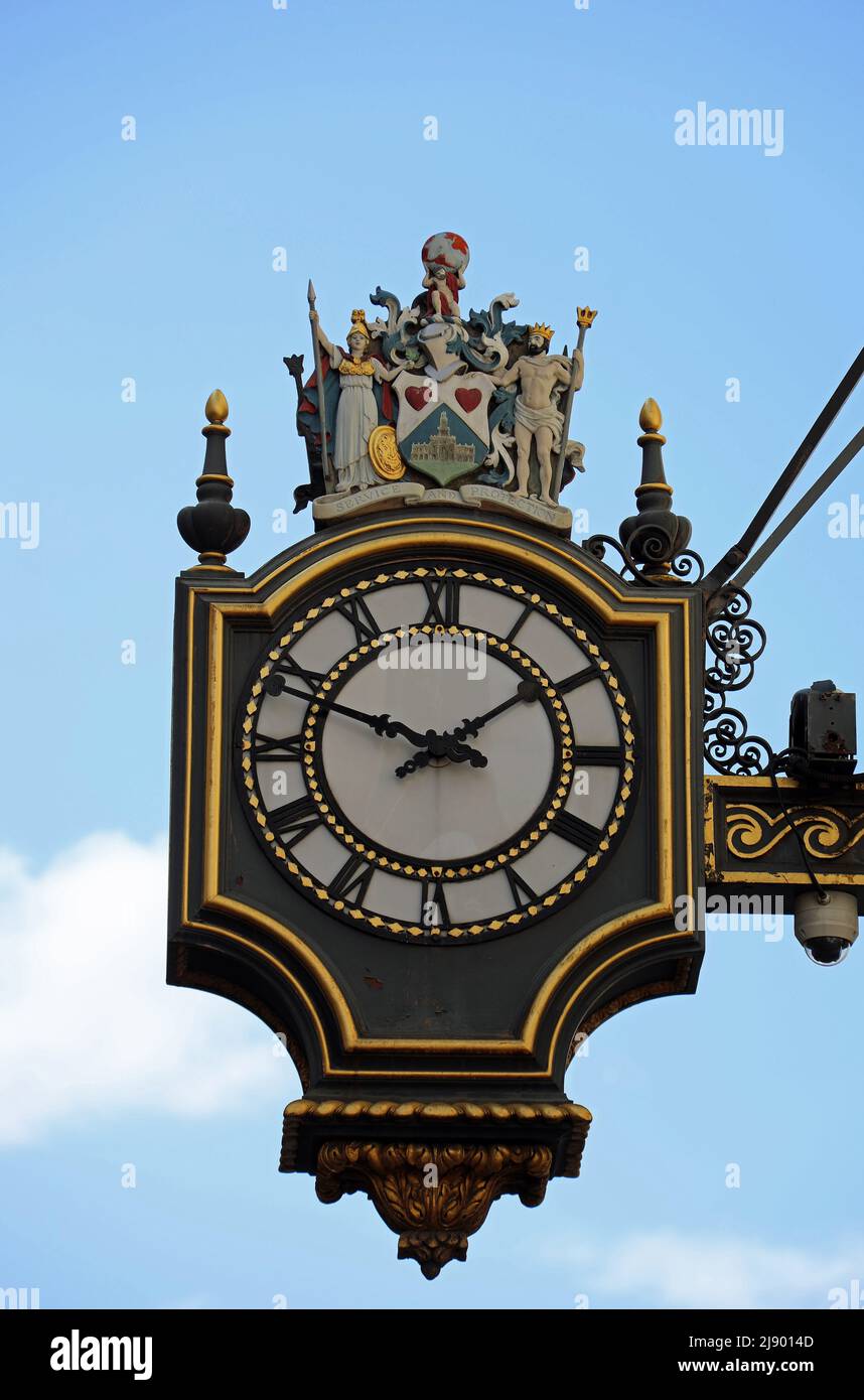 Royal exchange clock hi-res stock photography and images - Alamy