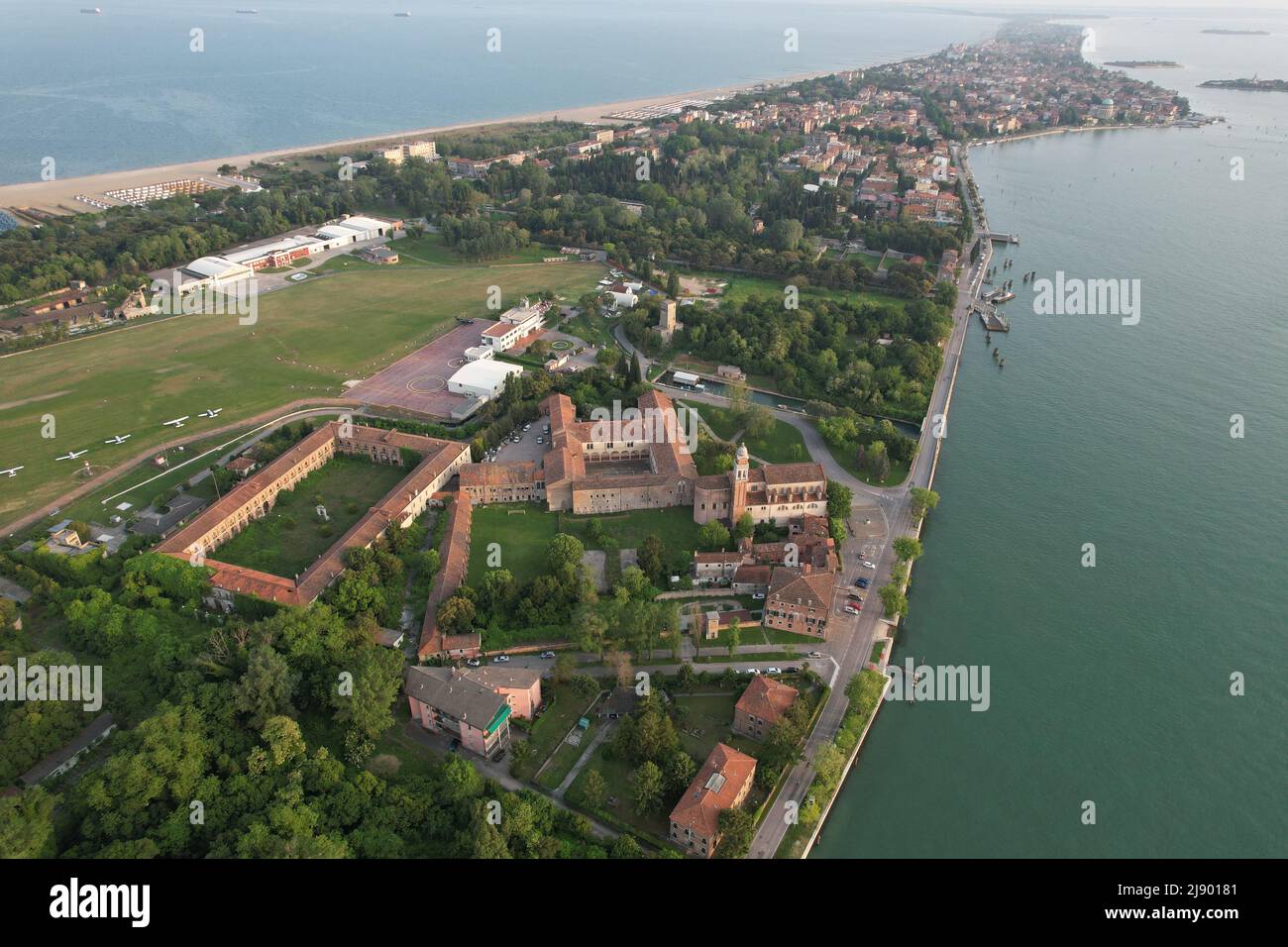 Lido di venezia airport hi-res stock photography and images - Alamy