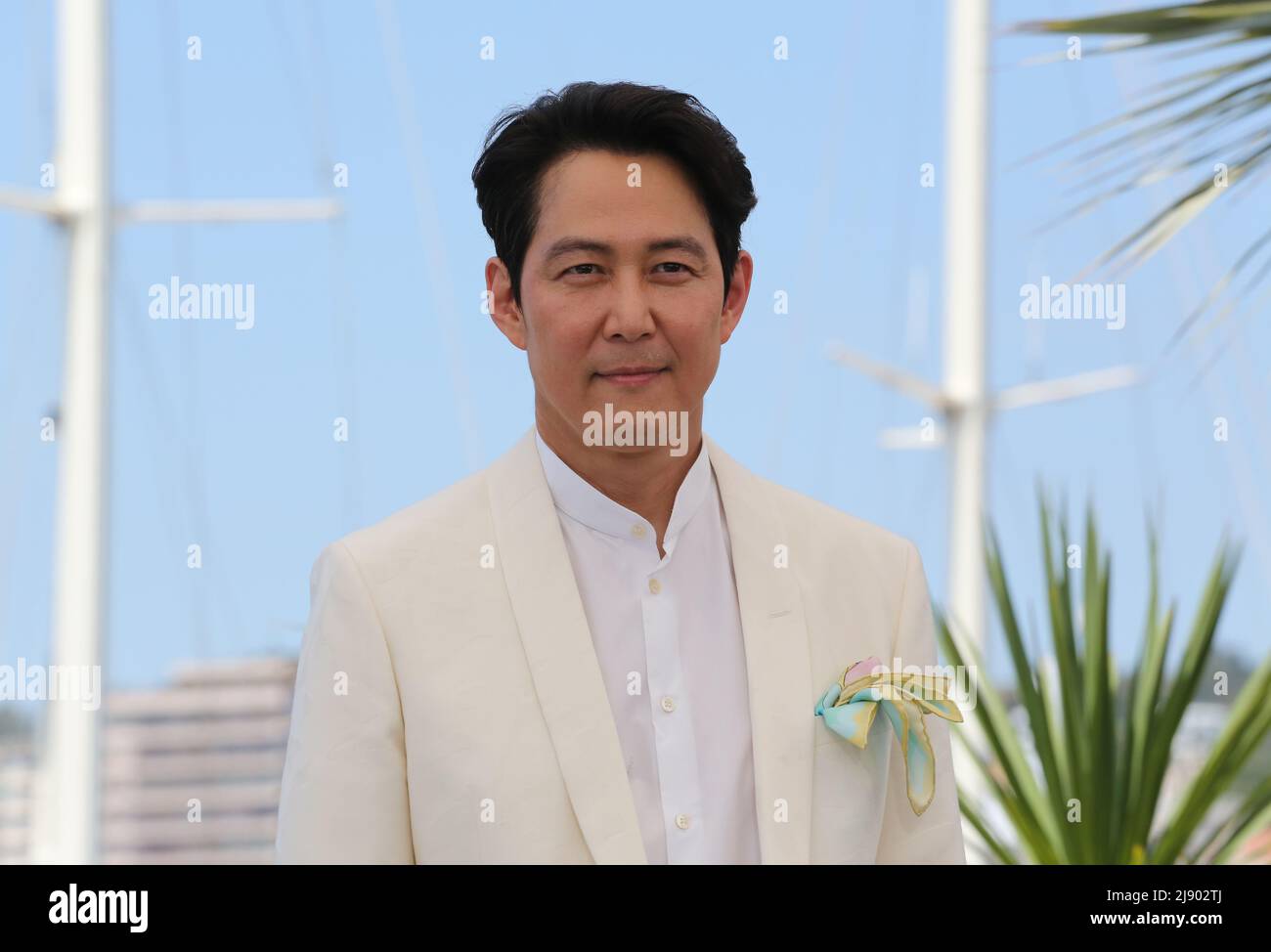 Cannes film festival lee jung jae 2022 hi-res stock photography and ...