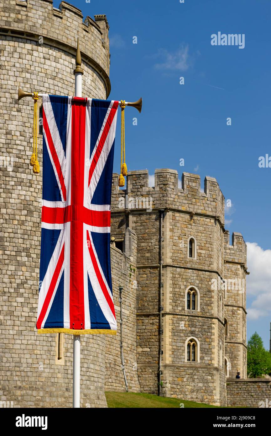 Union Jack flag outside Windsor Castle Stock Photo - Alamy