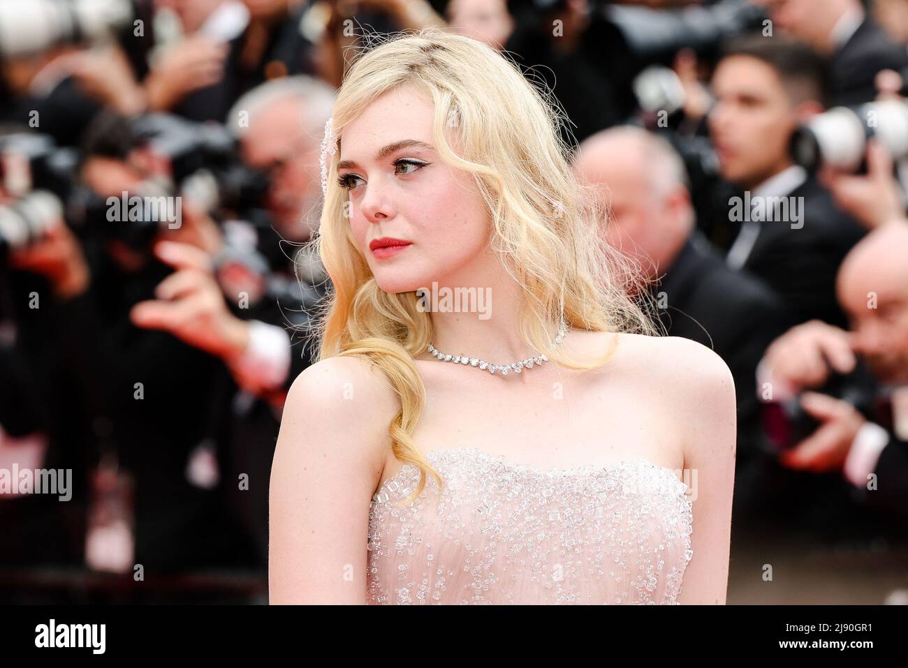 CANNES - MAY 18: Elle Fanning arrives to the premiere of " TOP GUN ...