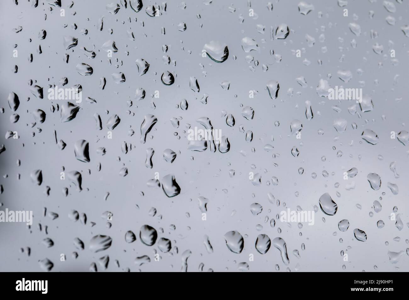 Raindrop glass wall hi-res stock photography and images - Alamy