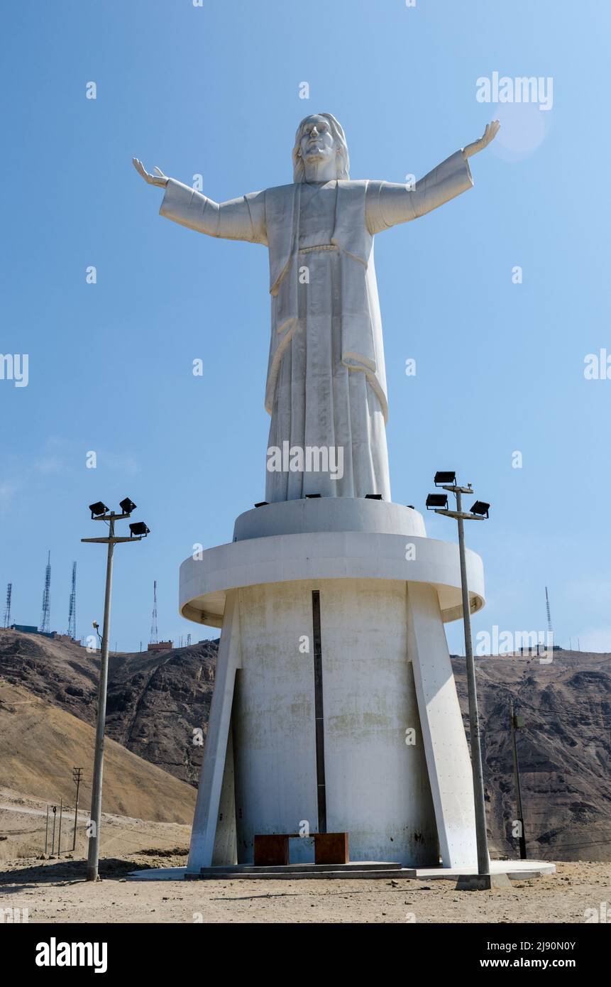Statue christ lima peru High Resolution Stock Photography and Images ...