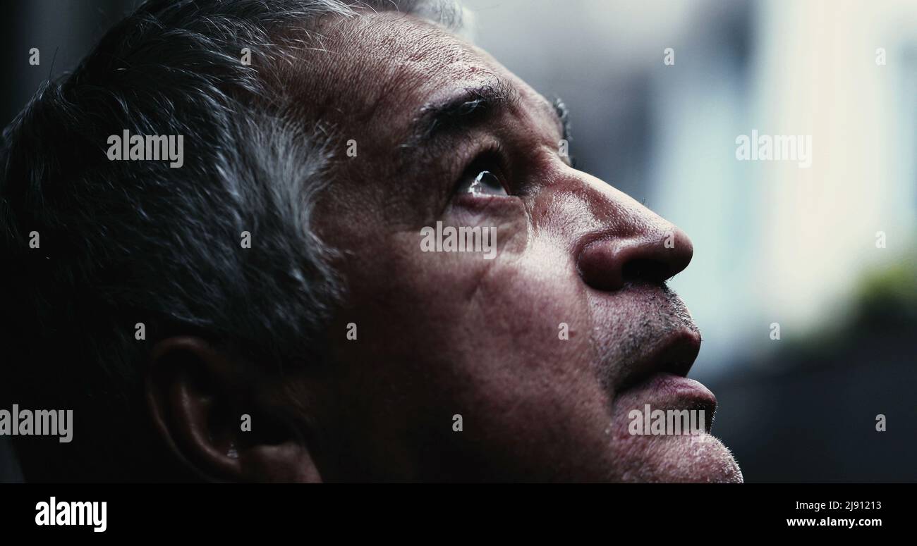 Dramatic portrait elderly man hi-res stock photography and images - Alamy