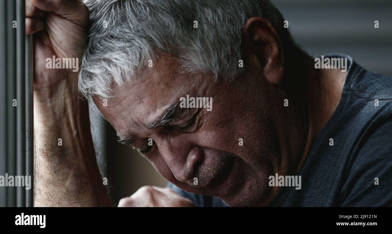 Dramatic portrait elderly man hi-res stock photography and images - Alamy