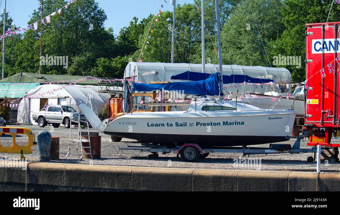 Learn to Sail at Preston Marina Stock Photo - Alamy