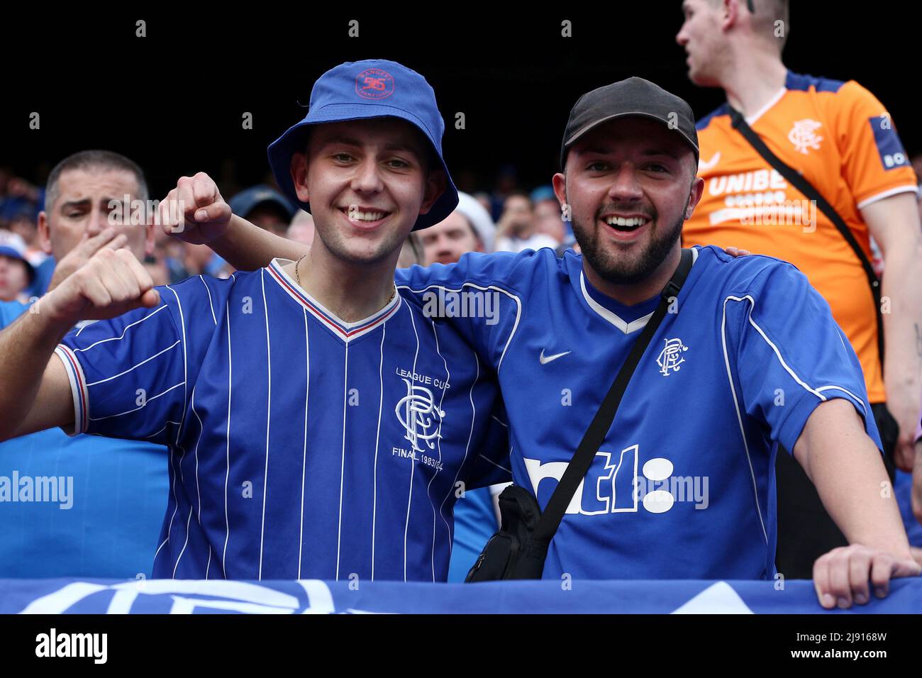 Rangers fc fans hi-res stock photography and images - Alamy