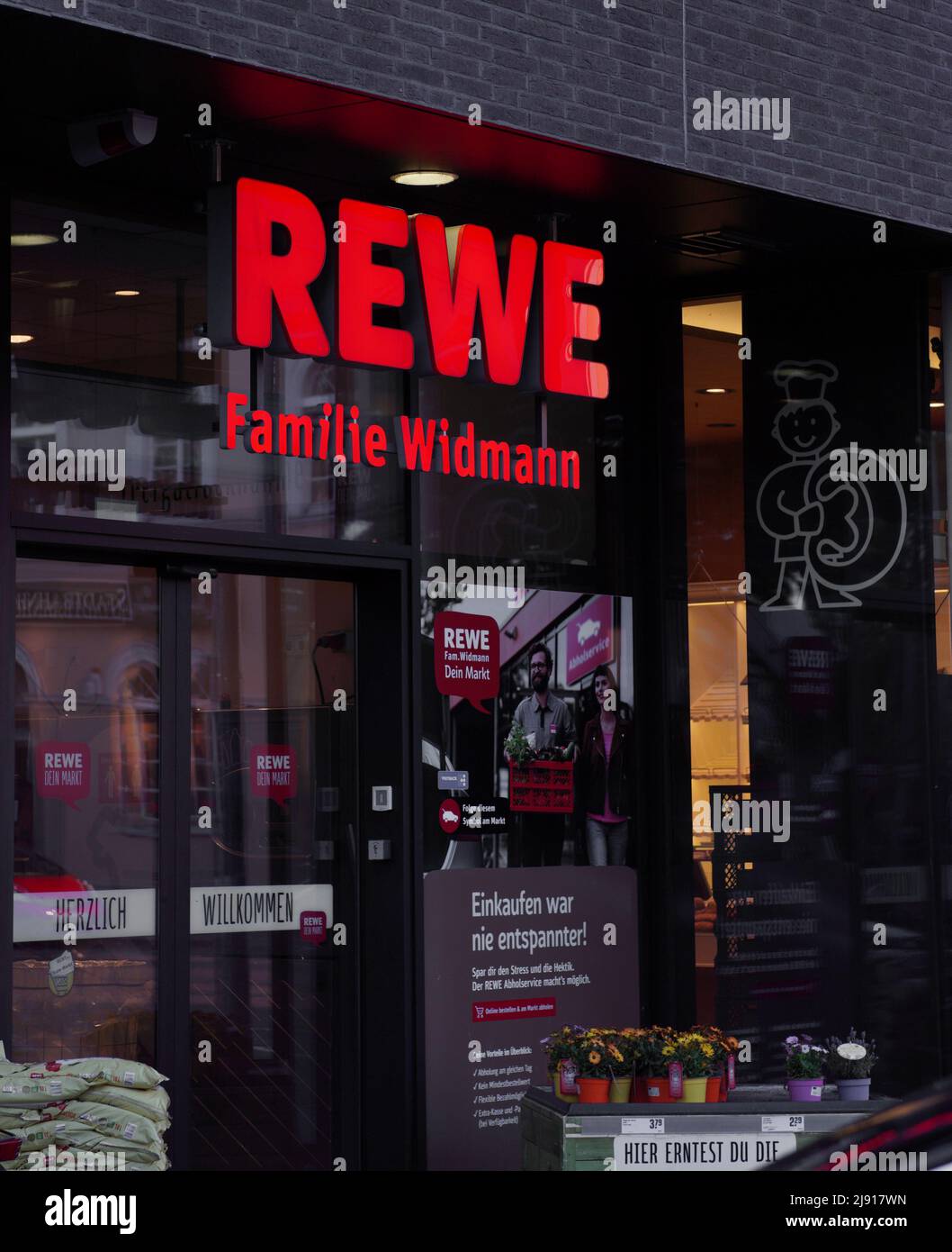 Logo of REWE in Friedrichshafen, Germany Stock Photo - Alamy