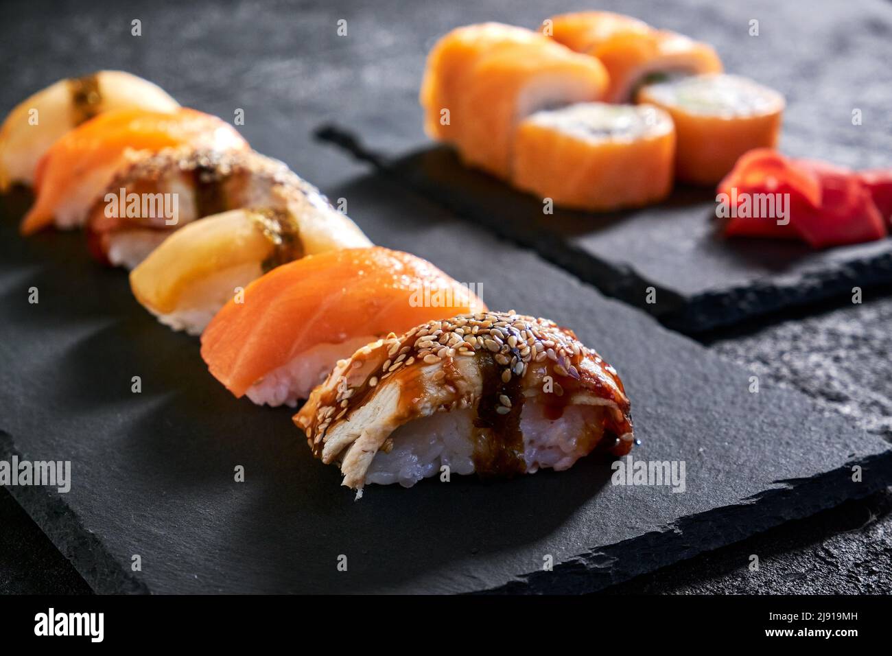Escolar Sushi Roll