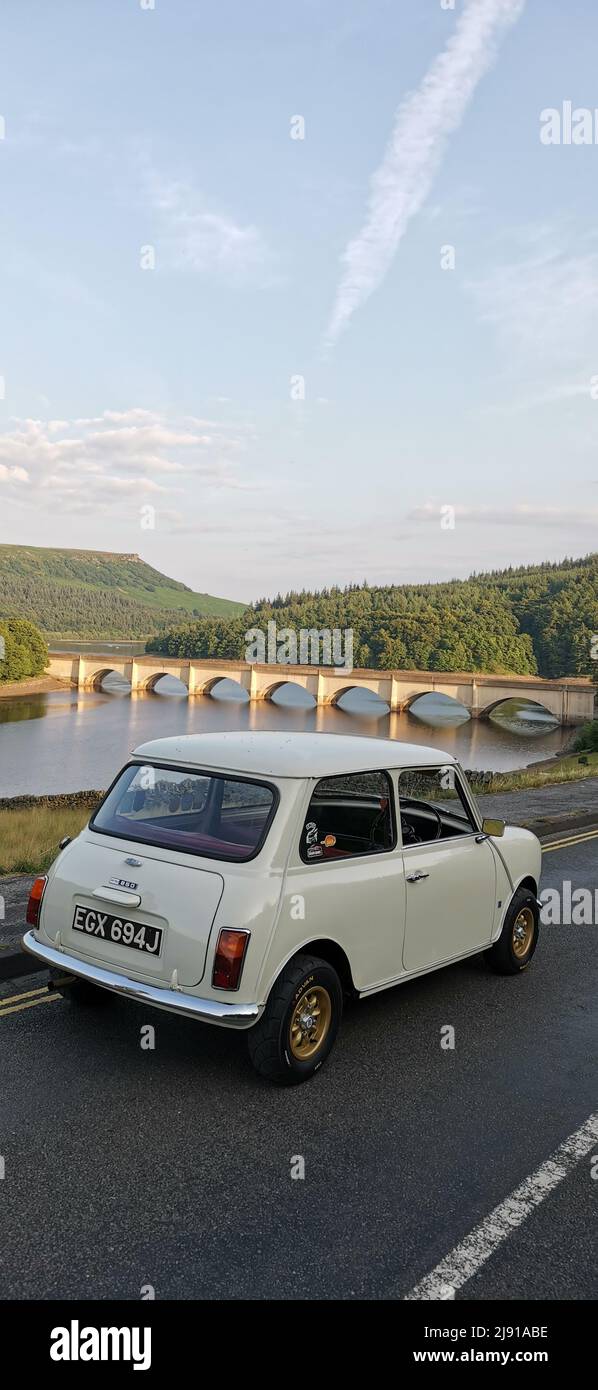 Old mini cooper hi-res stock photography and images - Alamy