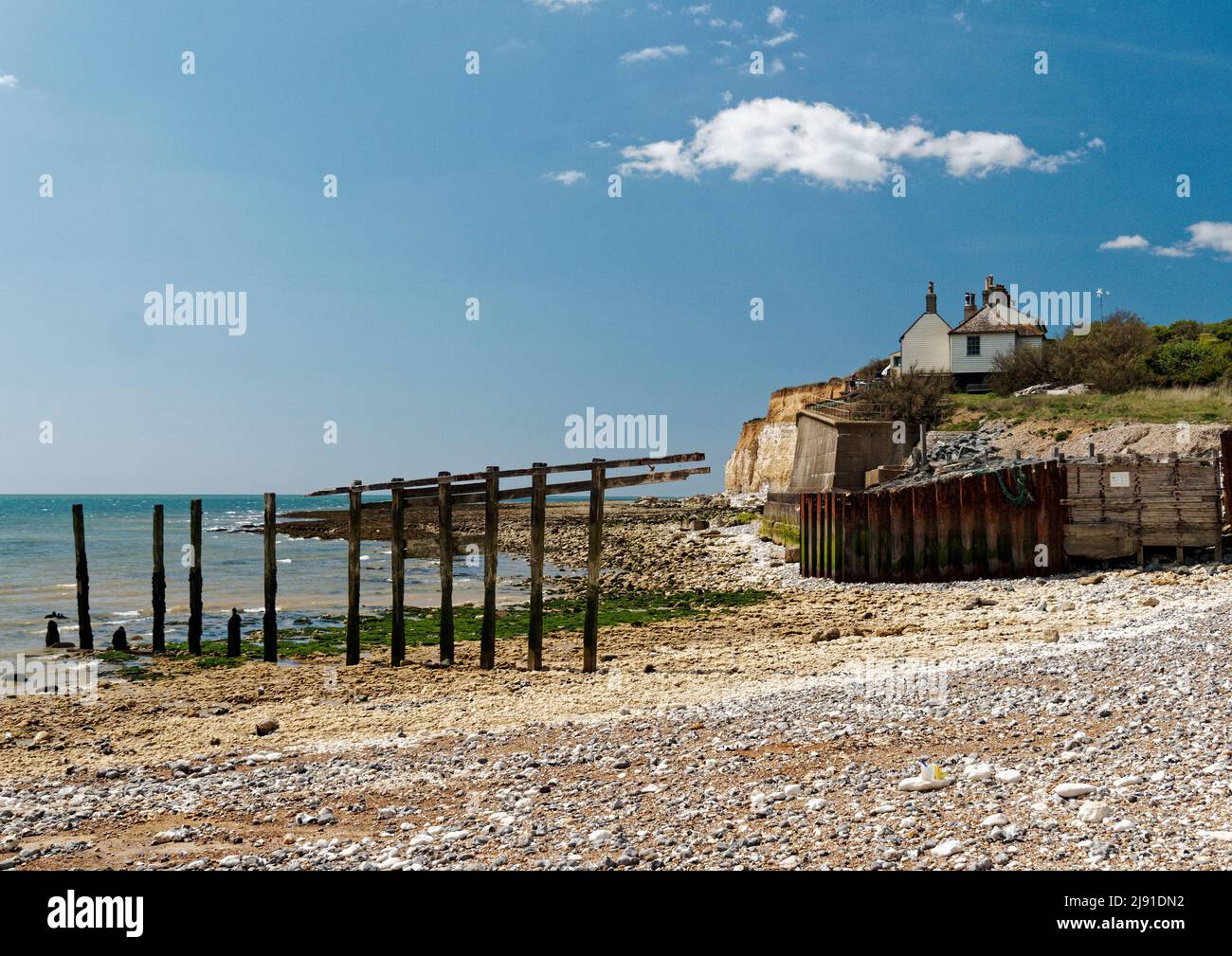 Cuckmere haven coastguard cottages hi-res stock photography and images ...