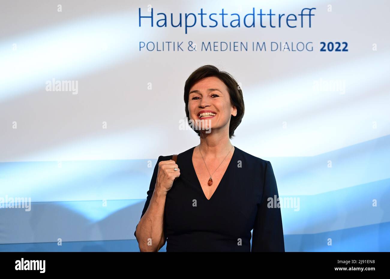 Berlin, Germany. 19th May, 2022. Moderator Sandra Maischberger comes to ...