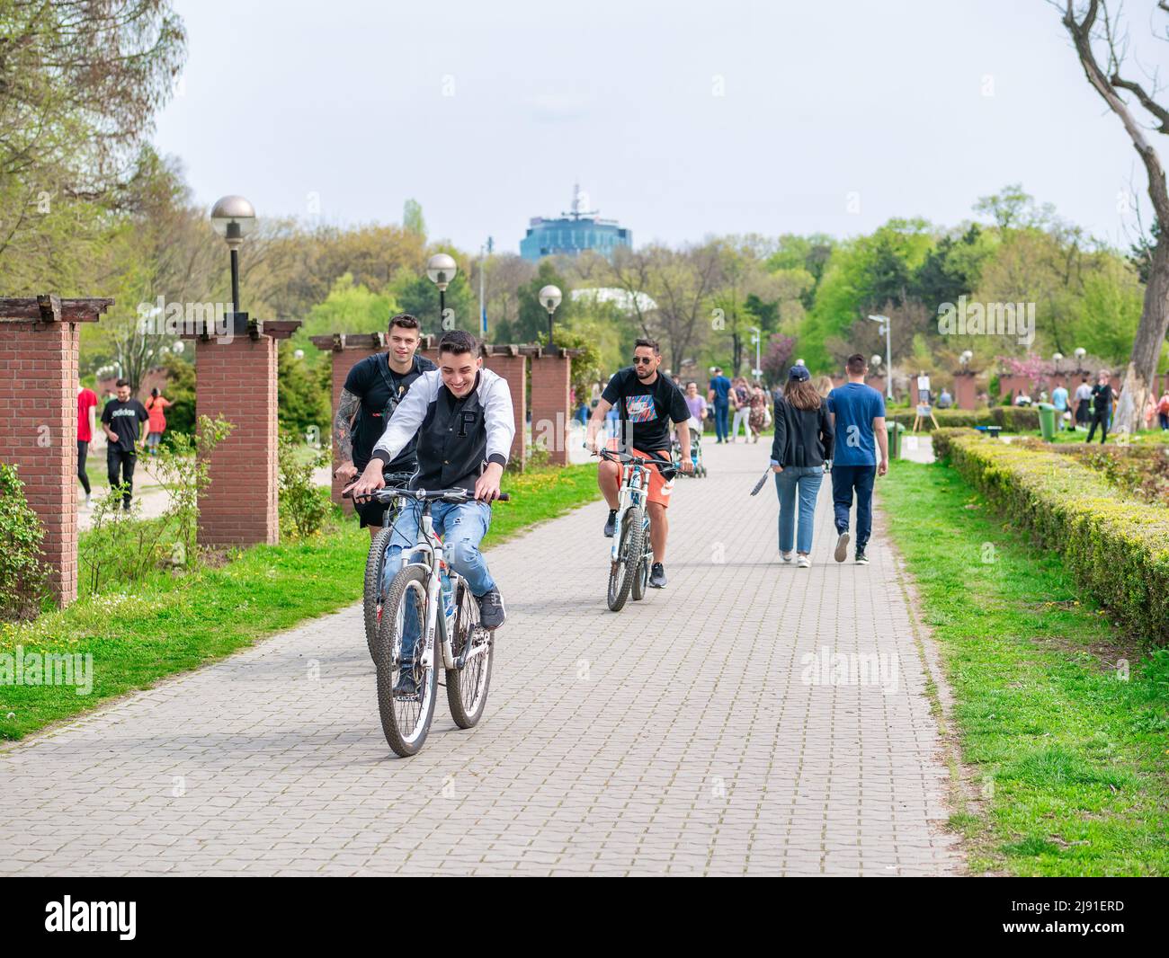 Bucharest, Romania - 04.15.2022: Busy weekend with many tourists and ...