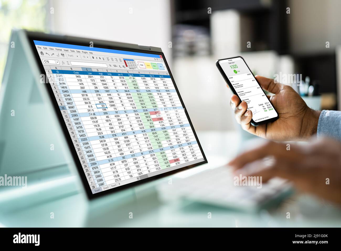 Digital bill hi-res stock photography and images - Alamy