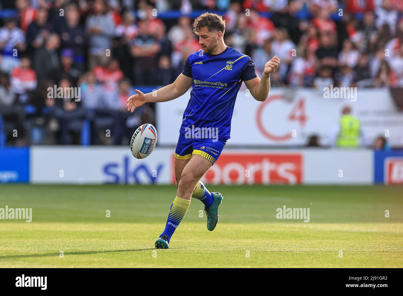 Warrington, UK. 19th May, 2022. Toby King #4 of Warrington Wolves ...