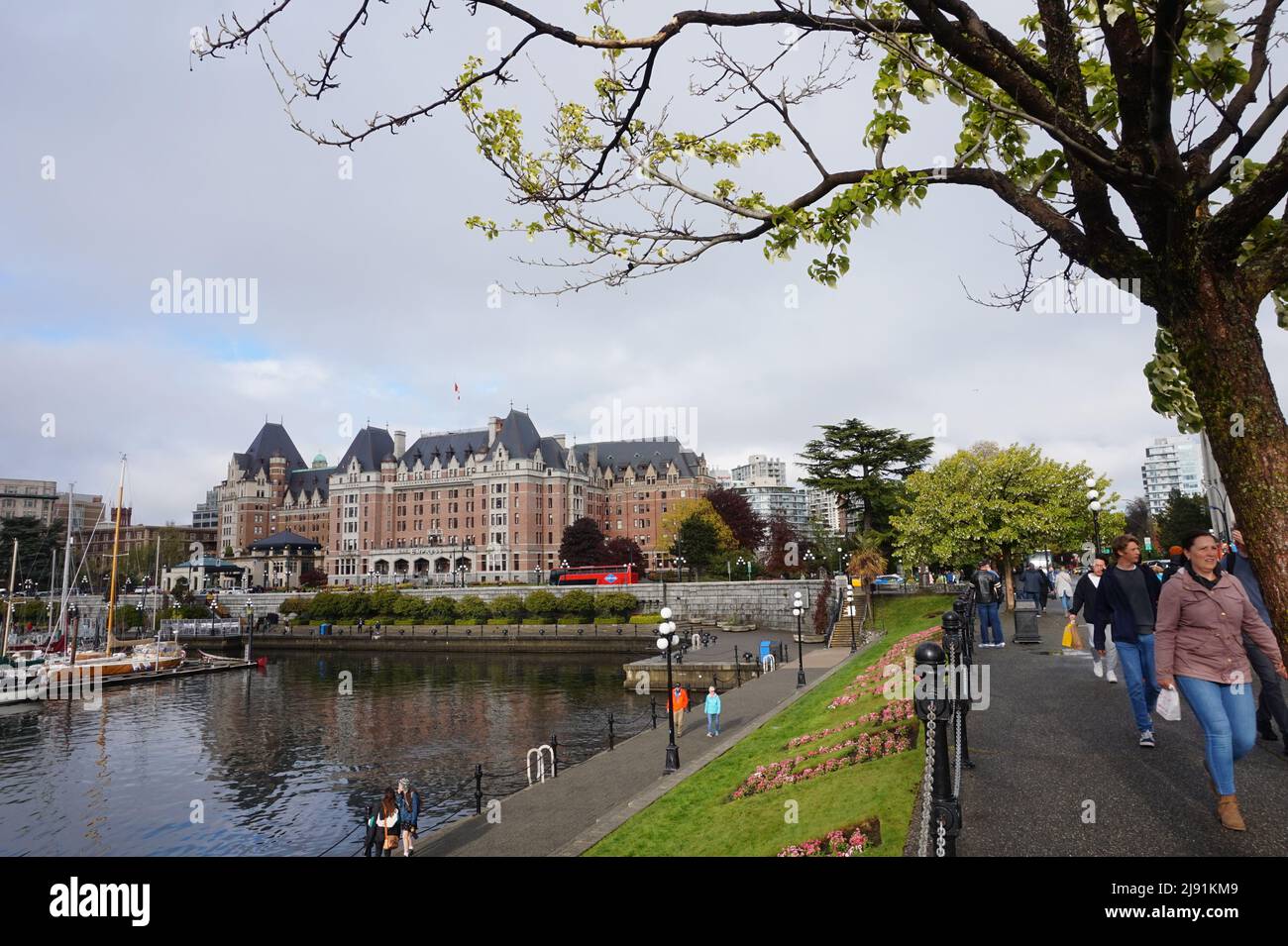 Waterfront realestate hi-res stock photography and images - Alamy