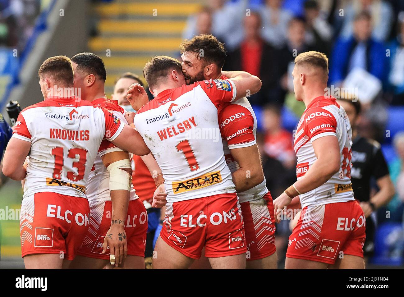 Alex Walmsley #8 of St Helens celebrates his try Stock Photo - Alamy