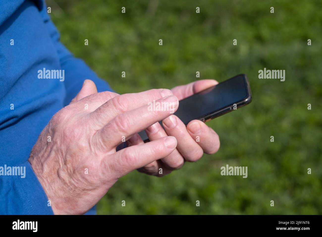 Navigating with mobile device hi-res stock photography and images - Alamy