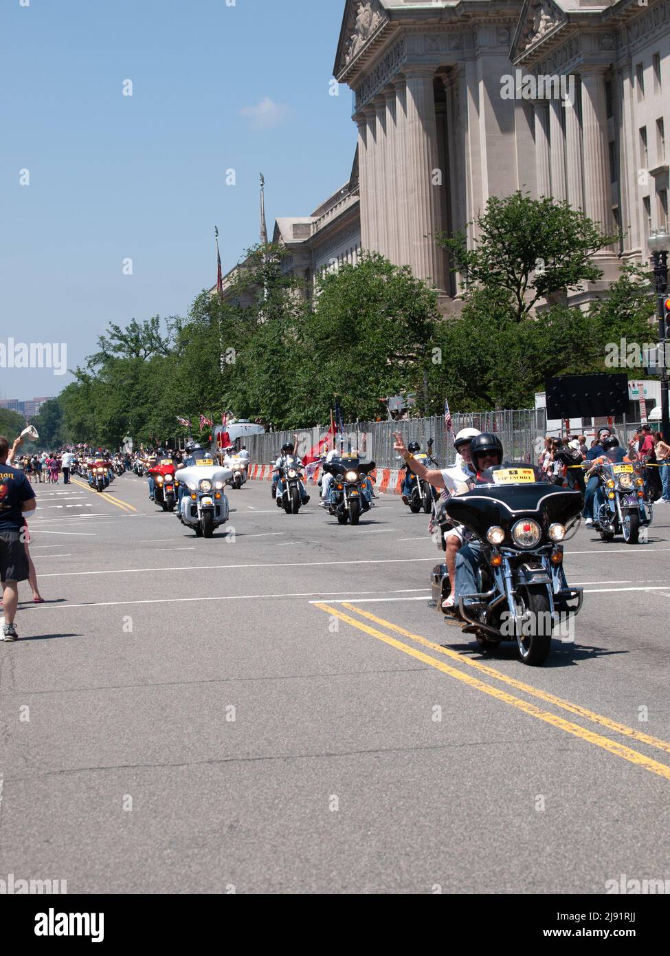 Motorcycle parade pentagon hi-res stock photography and images - Alamy