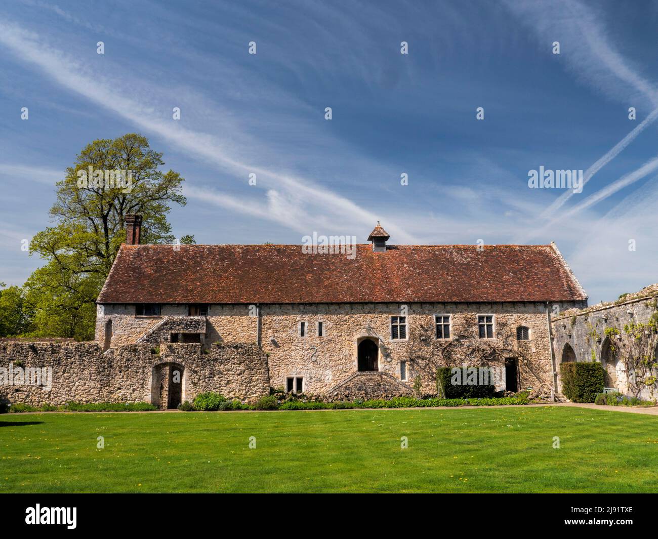 Beaulieu abbey palace hi-res stock photography and images - Alamy