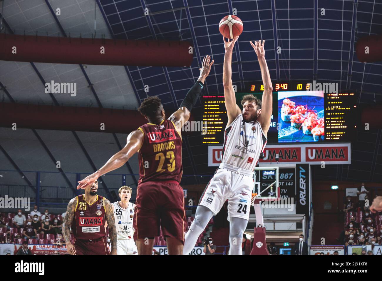 Mike daum hi-res stock photography and images - Alamy