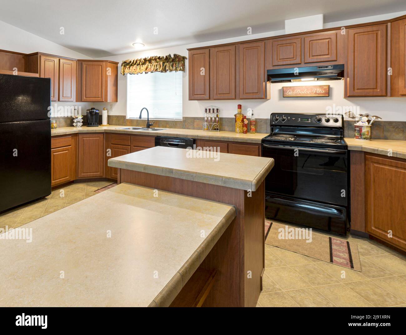Modern residential kitchen interior Stock Photo - Alamy