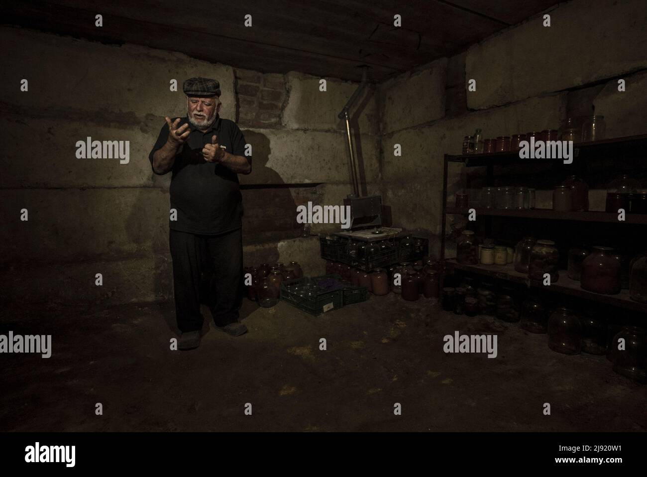 Malaya Rohan, Ukraine. 19th May, 2022. Alexey Shapoval talks about his ...